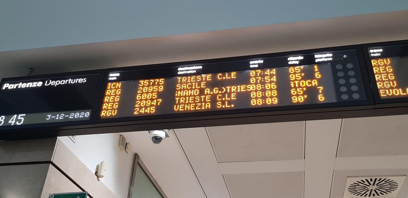 Il gelo blocca le ferrovie del Goriziano, treni in ritardo e cancellati per tutta la mattinata ...