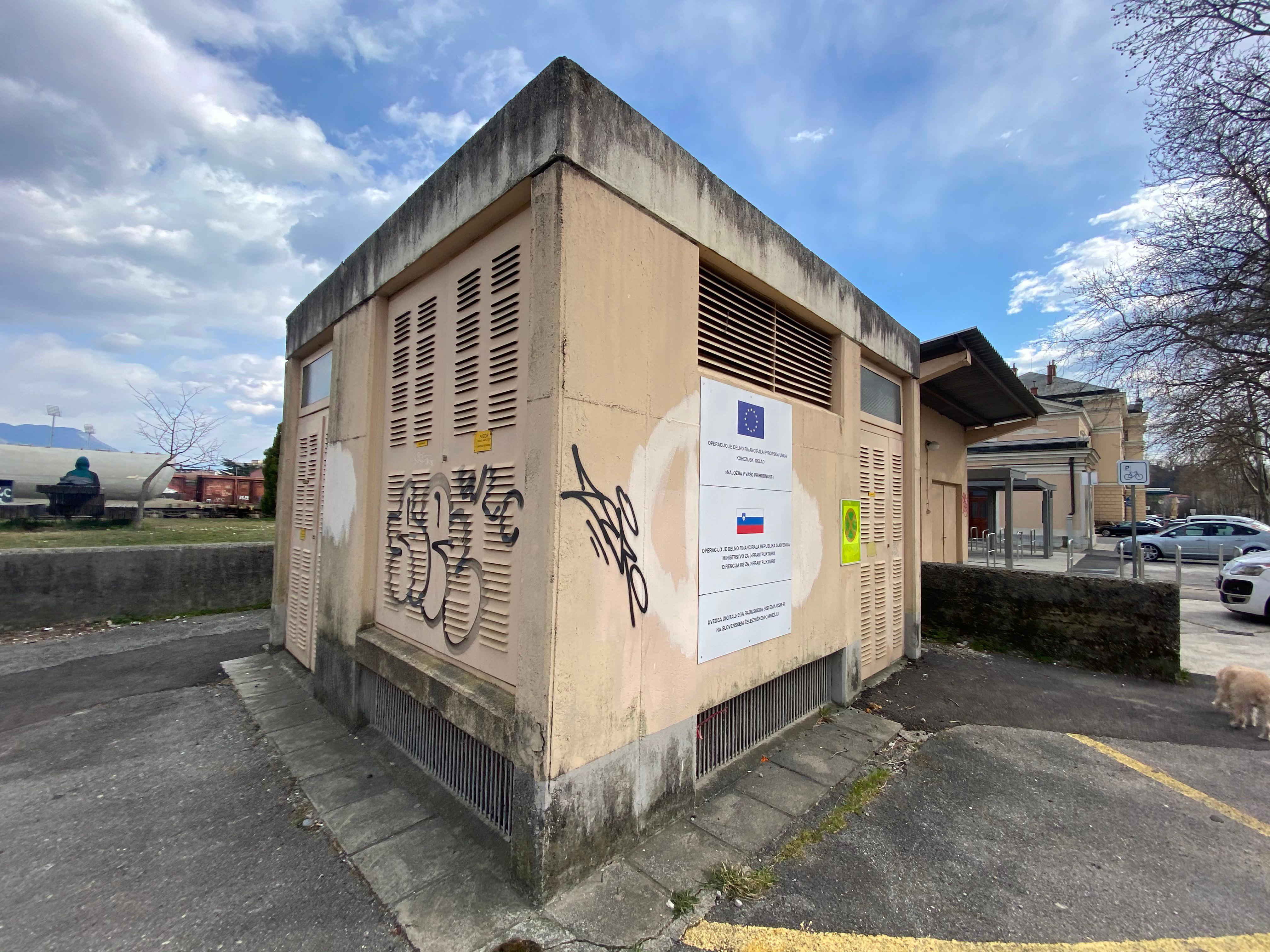 Graffiti e colori lungo il confine, Nova Gorica saluta il Giro d'Italia ... Graffiti e colori lungo il confine, Nova Gorica saluta il Giro d'Italia ...